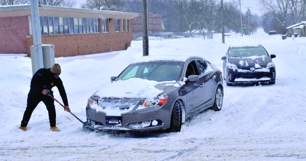 City man helps a stuck driver | News, Sports, Jobs - The Vindicator
